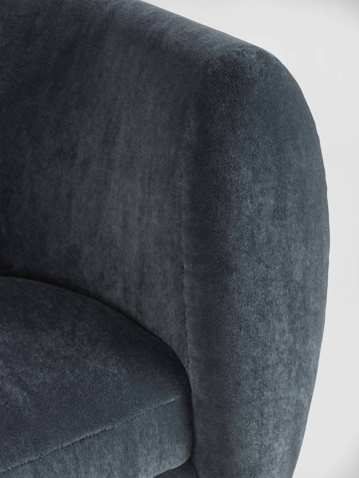 STUDIOTWENTYSEVEN • ECUME BANQUETTE BY CHARLOTTE BILTGEN