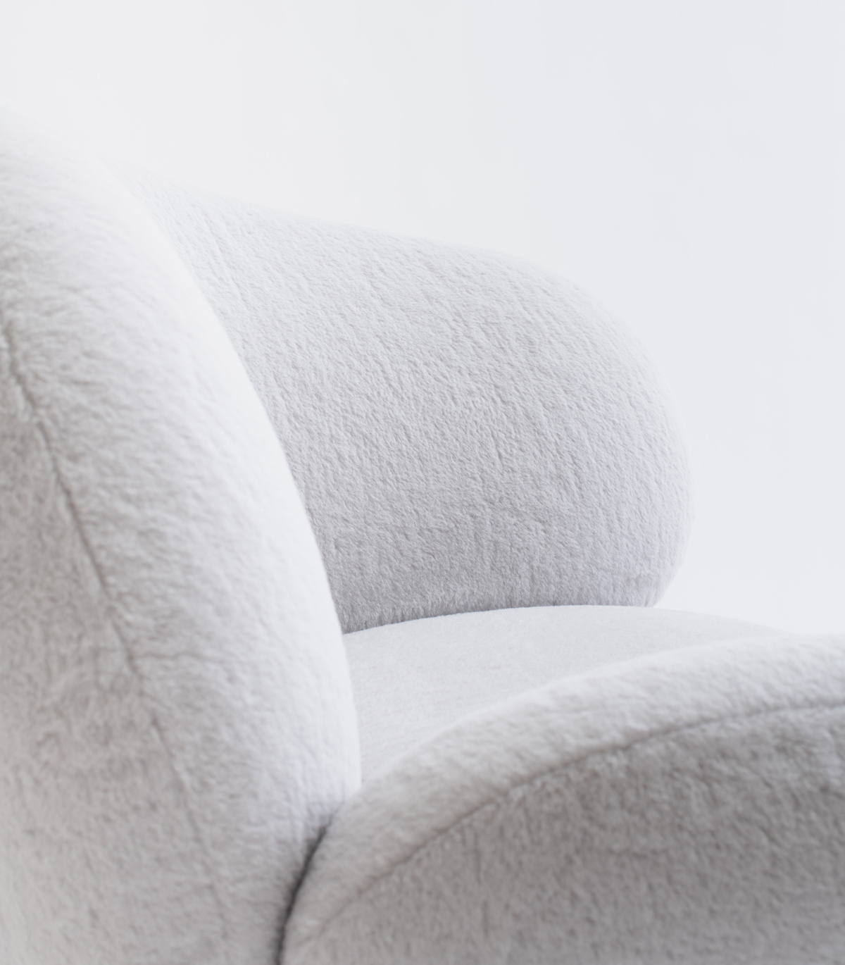 STUDIOTWENTYSEVEN • DUMBO LOUNGE CHAIR BY EMMA DONNERSBERG