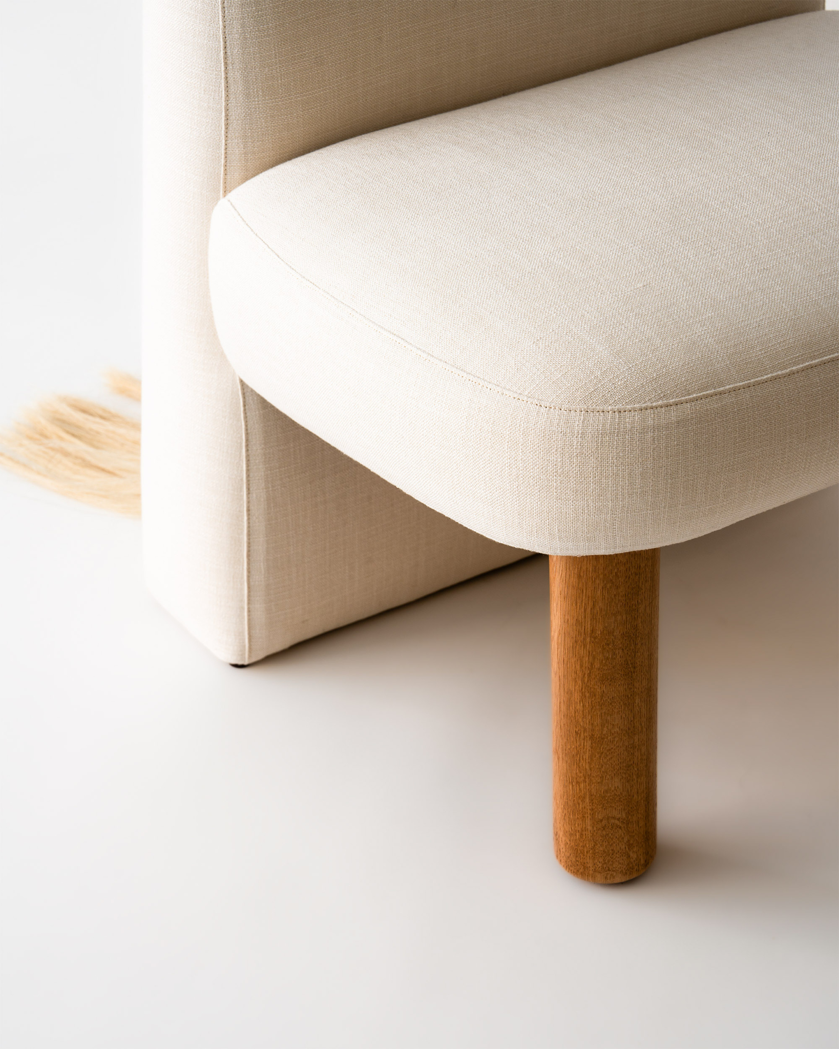 STUDIOTWENTYSEVEN • POTRO CHAIR BY JESSICA GERSTEN
